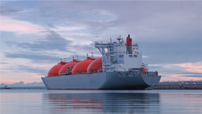 LNG运输船、LNG燃料船、LNG加注船、码头都在这里，IGU发布《2022年世界液化天然气报告》_信德海事网-专业海事信息咨询服务平台